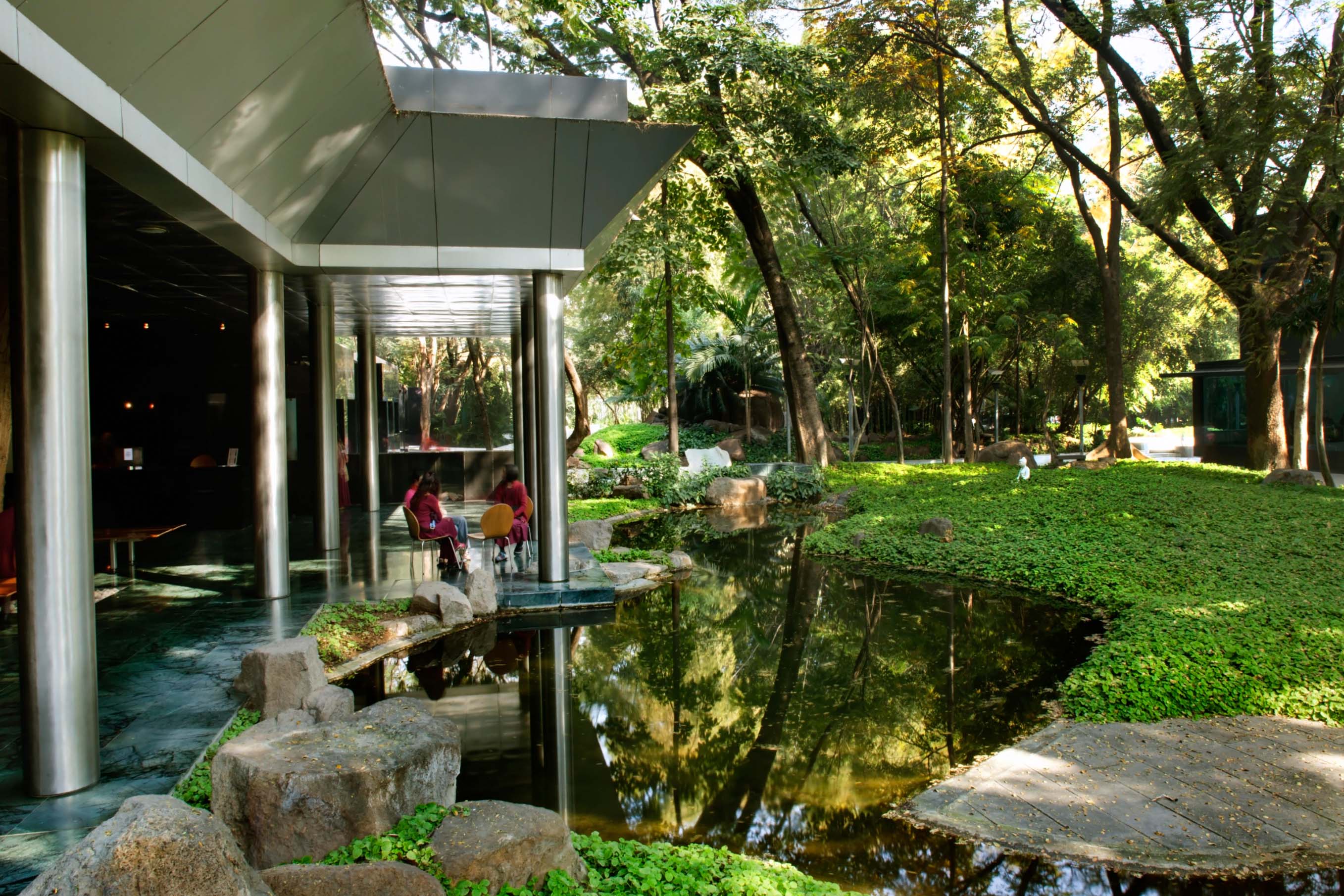 A Photo Tour | OSHO – Transform Yourself through the Science of Meditation