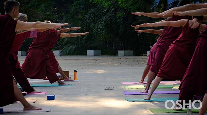 体を通じて中心に据わる | OSHO – Transform Yourself through the Science of Meditation