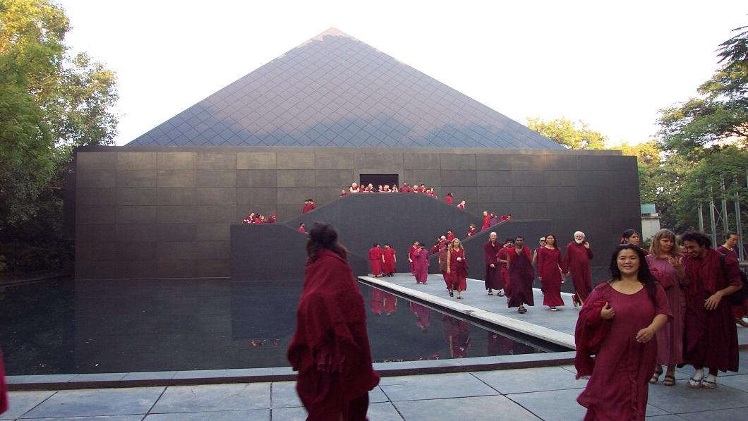 Photo Tour | OSHO – Transform Yourself through the Science of Meditation